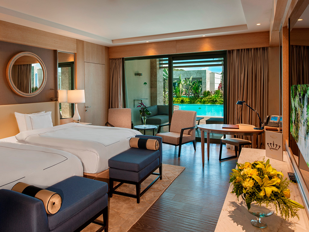 Golf Rooms By Pool - sealviptravel.com
