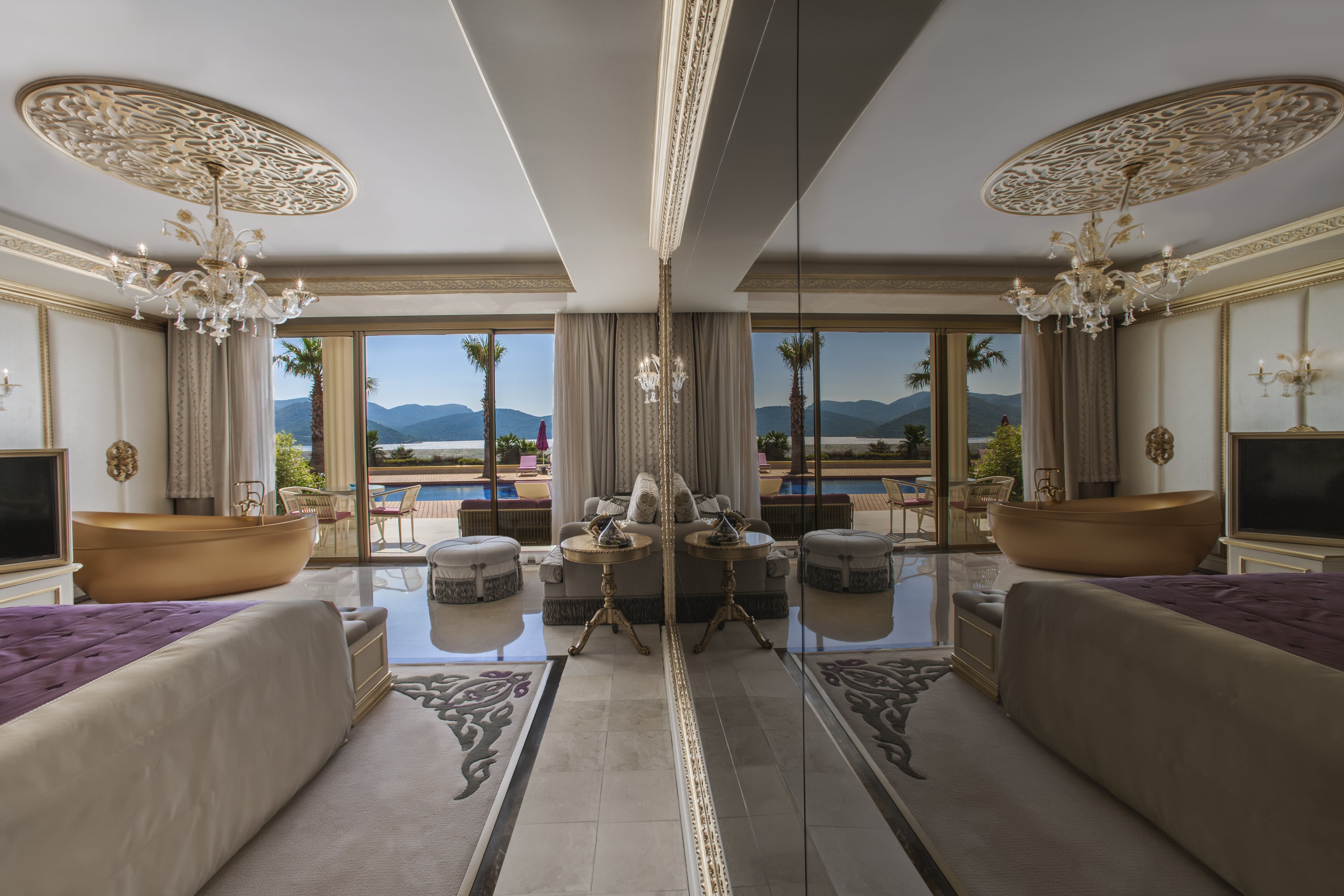 Deluxe Rooms Swim Up Sea View - sealviptravel.com